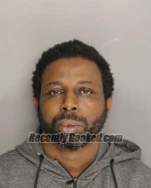 Recent Booking / Mugshot for Arthur Shyrone Pinckney in Berkeley County ...