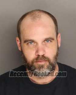 Recent Booking / Mugshot for Heath Thomas Hendrix in Berkeley County ...