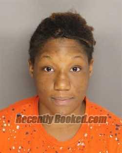 Recent Booking / Mugshot for Icelyn Lasharra Tucker in Berkeley County ...