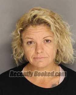 Recent Booking / Mugshot for Jessica Lynn Cox in Berkeley County, South ...