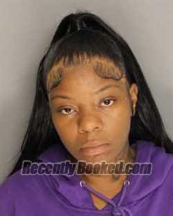 Recent Booking / Mugshot for Jasmine Samone Lockwood in Berkeley County ...