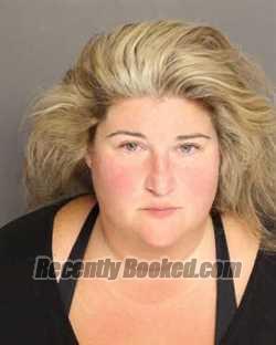 Recent Booking / Mugshot for JENNIFER LYNN PERRY in Berkeley County ...