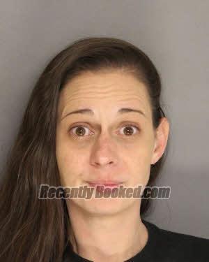 Recent Booking / Mugshot for Jessica Renee Ratliff in Berkeley County ...