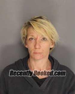 Recent Booking / Mugshot for Kimberly Marie Johnson in Berkeley County ...