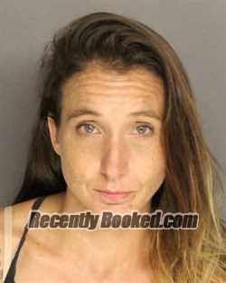 Recent Booking / Mugshot for Kimberly Ann Smith in Berkeley County ...