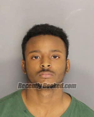 Recent Booking / Mugshot for Maleek James Mckinnie in Berkeley County ...