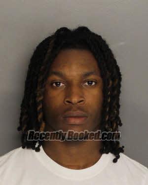 Recent Booking / Mugshot for Quantez Brown in Berkeley County, South ...