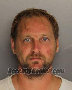 Recent Booking / Mugshot for Robert Dean Davis in Berkeley County ...