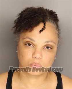 Recent Booking / Mugshot for Sybil Nicole Holmes in Berkeley County ...