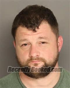 Recent Booking / Mugshot for Travis Scott Miller in Berkeley County, South Carolina