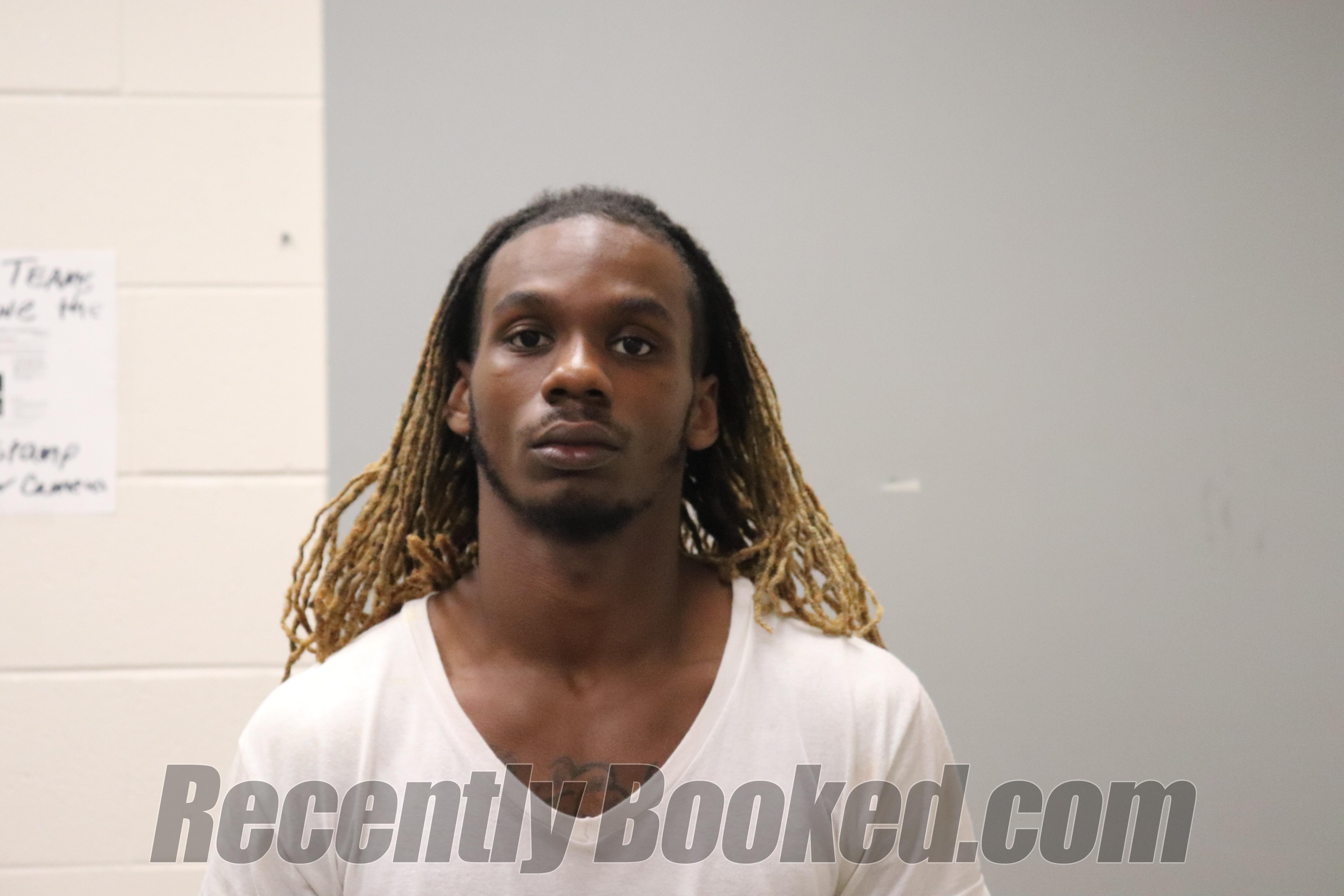 Recent Booking / Mugshot for LANCE CHRISTOPHER HOLLOWAY in Madison ...