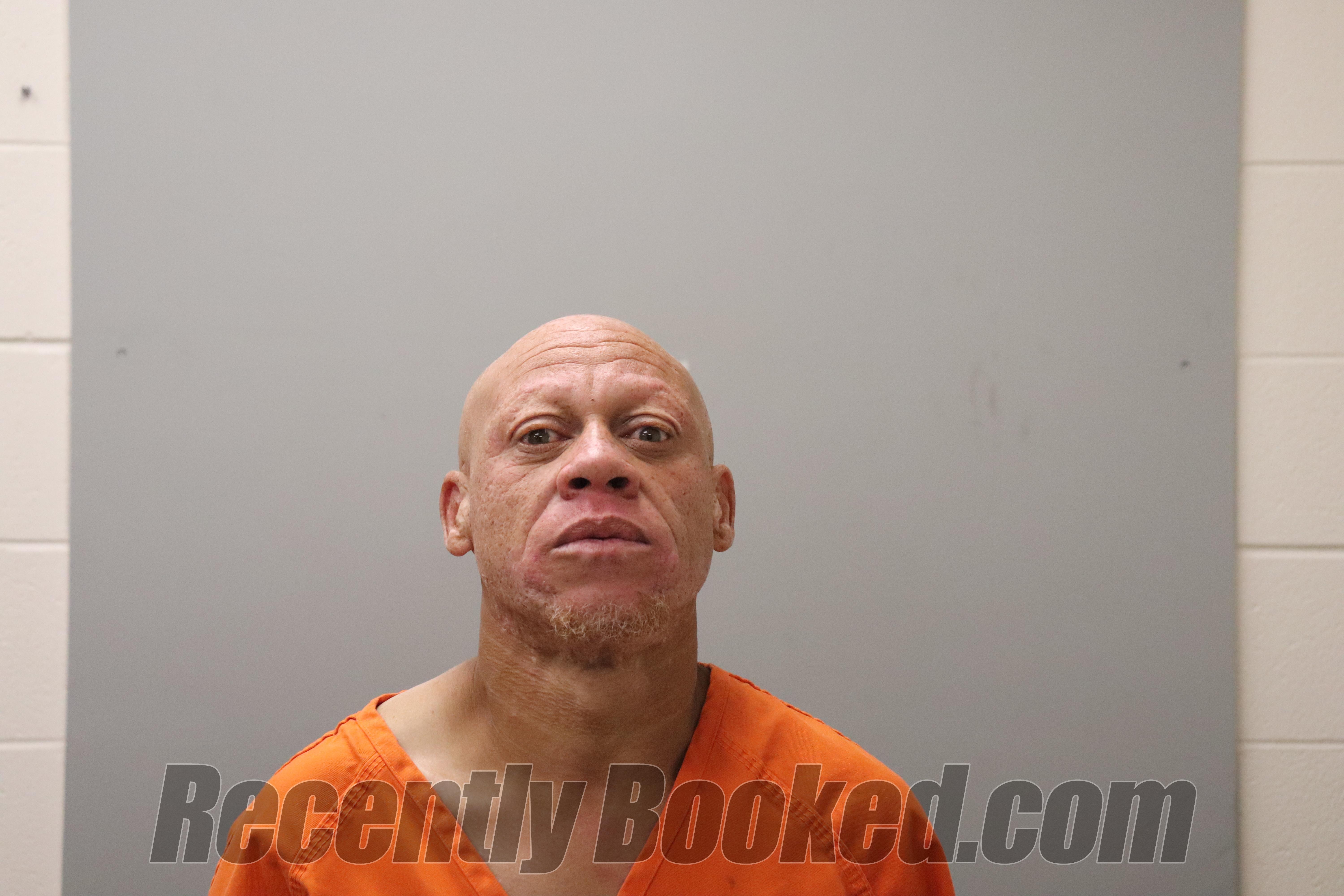 Recent Booking / Mugshot for CEDRIC DEWAYNE BATTLE in Madison County ...