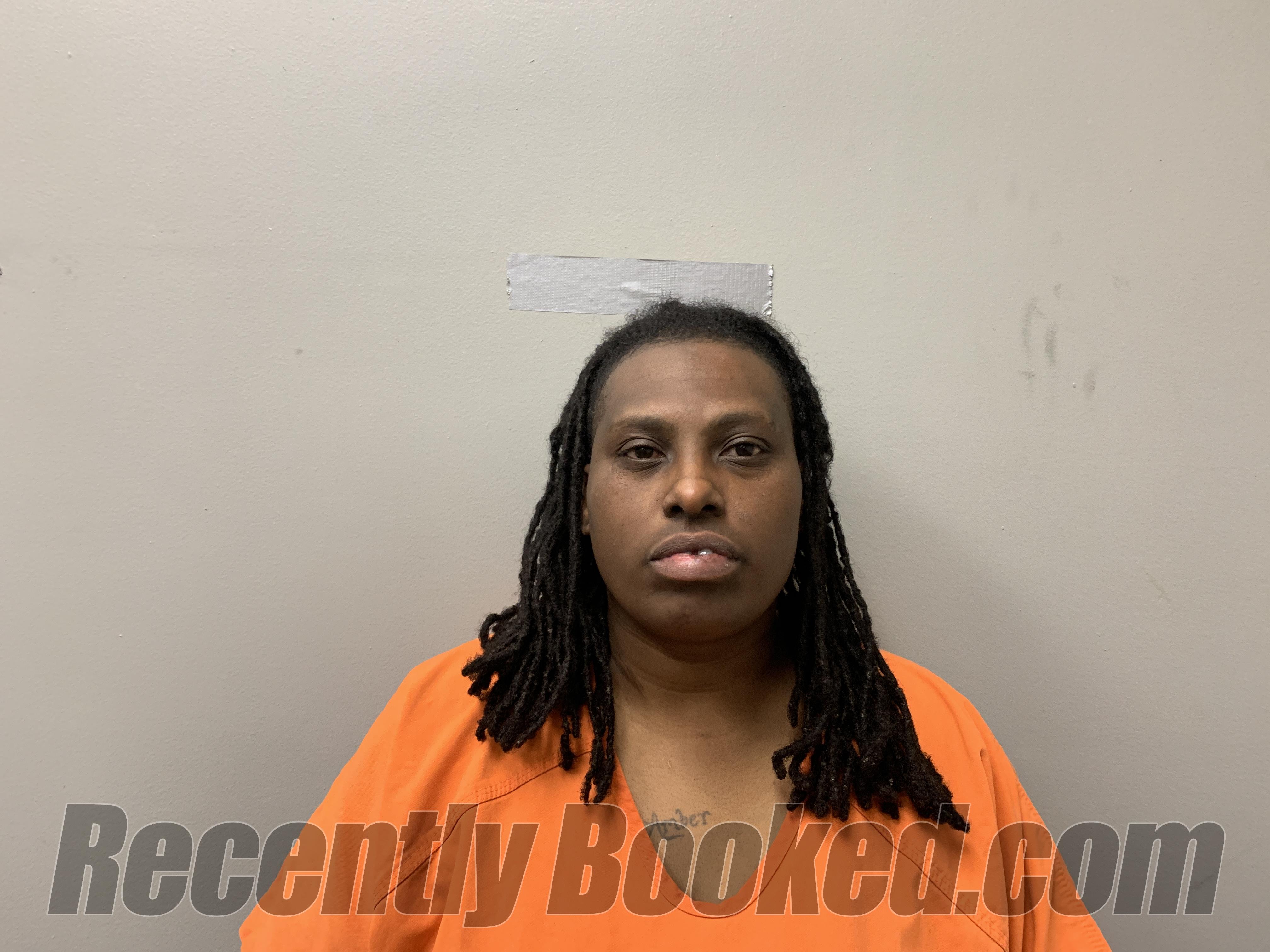 Recent Booking / Mugshot for NAKEISHA ROCHELL BRIGGS in Madison County ...