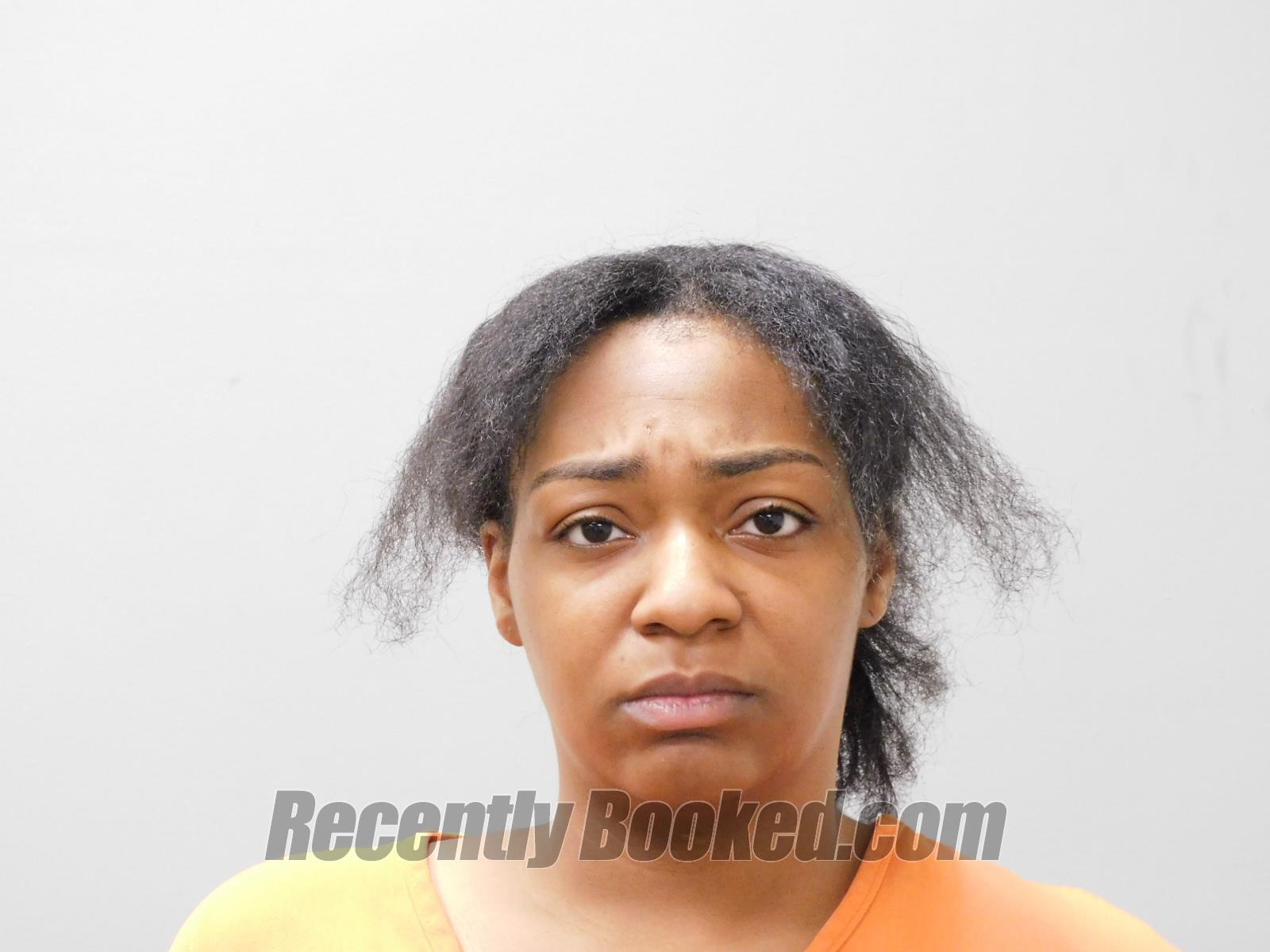 Recent Booking / Mugshot for TANESHA LAKEYLA COLE in Madison County ...