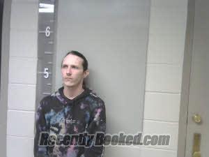 Recent Booking / Mugshot for DUSTIN MADDEN in Marshall County, Alabama