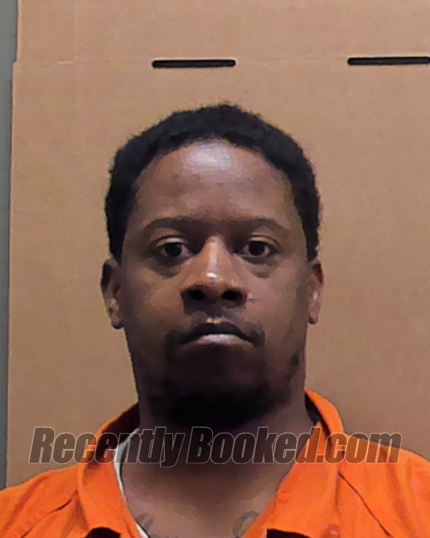 Recent Booking / Mugshot for BRANDON JAMEL DAVIS in Montgomery County ...