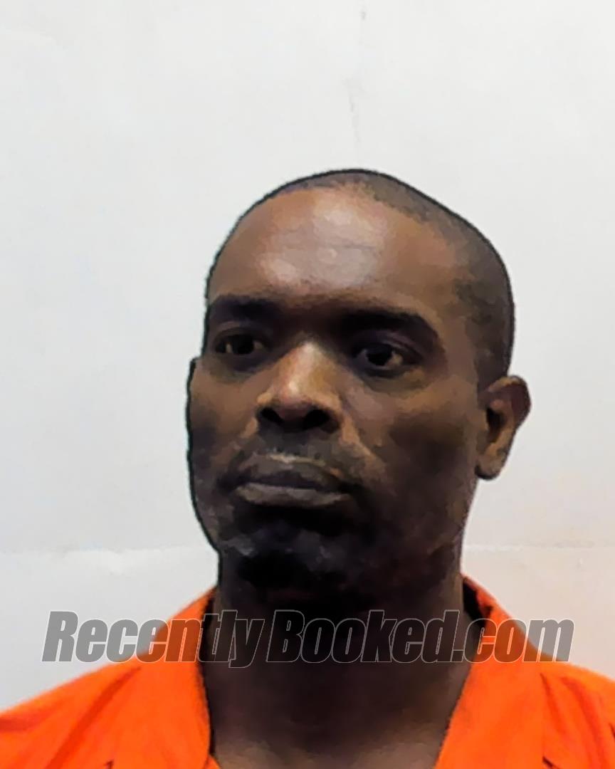 Recent Booking / Mugshot for TREMAYNE SANTINO LAMBERT in Montgomery ...