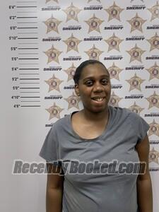 Recent Booking / Mugshot for IESHA PORTER in Morgan County, Alabama