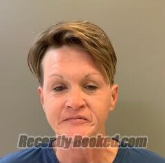 Recent Booking / Mugshot for JENNIFER DIANE SHUTT in Morgan County, Alabama