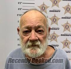 Recent Booking / Mugshot for ROBERT EUGENE BORDEN in Morgan County, Alabama
