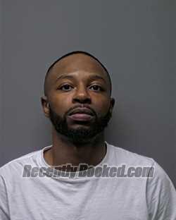 Recent Booking / Mugshot for Shaquavian Raquan Freeman in Russell ...
