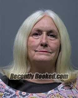 Recent Booking / Mugshot for Tracy Mullis Reynolds in Russell County ...