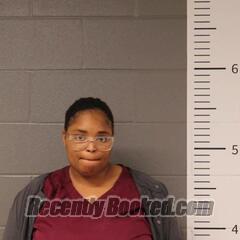 Recent Booking / Mugshot for MARKAYLA FREEMAN in St Clair County, Alabama