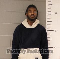 Recent Booking / Mugshot for DONTRELL MOORE in St Clair County, Alabama