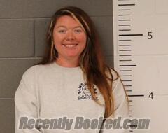 Recent Booking / Mugshot for COURTNEY HARDING in St Clair County, Alabama