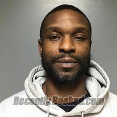 Recent Booking / Mugshot for TAVORIS MOORER in St Clair County, Alabama