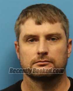 Recent Booking / Mugshot for CHRISTOPHER PAUL MARTIN in Shelby County ...