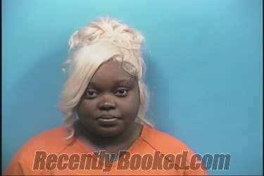 Recent Booking / Mugshot for KARNESHIA KANIAH VONSHEA DAVIS in Shelby ...