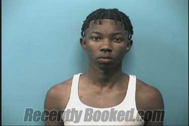 Recent Booking / Mugshot for ELIJAH PHILLIPS EILAND in Shelby County ...