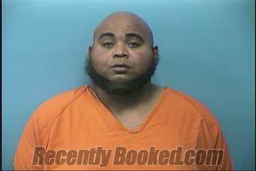 Recent Booking / Mugshot for JOHNNY CHAVIUS HATCHER in Shelby County ...