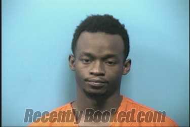 Recent Booking / Mugshot for NICHOLAS ANDRE BATTLE in Shelby County ...
