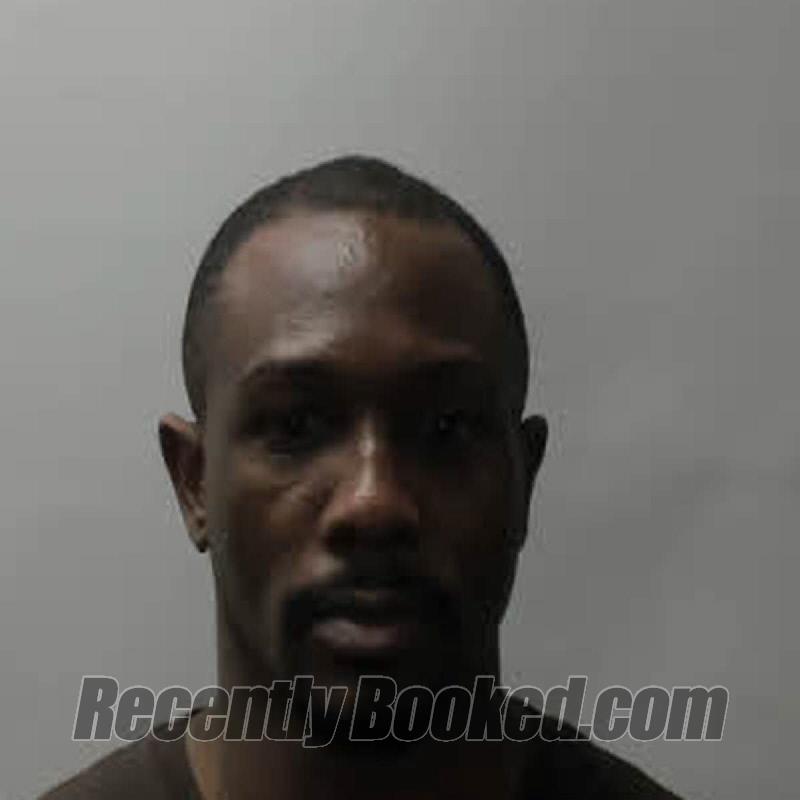 Recent Booking / Mugshot for RODERICK LAMONT WILLIAMS in Talladega ...