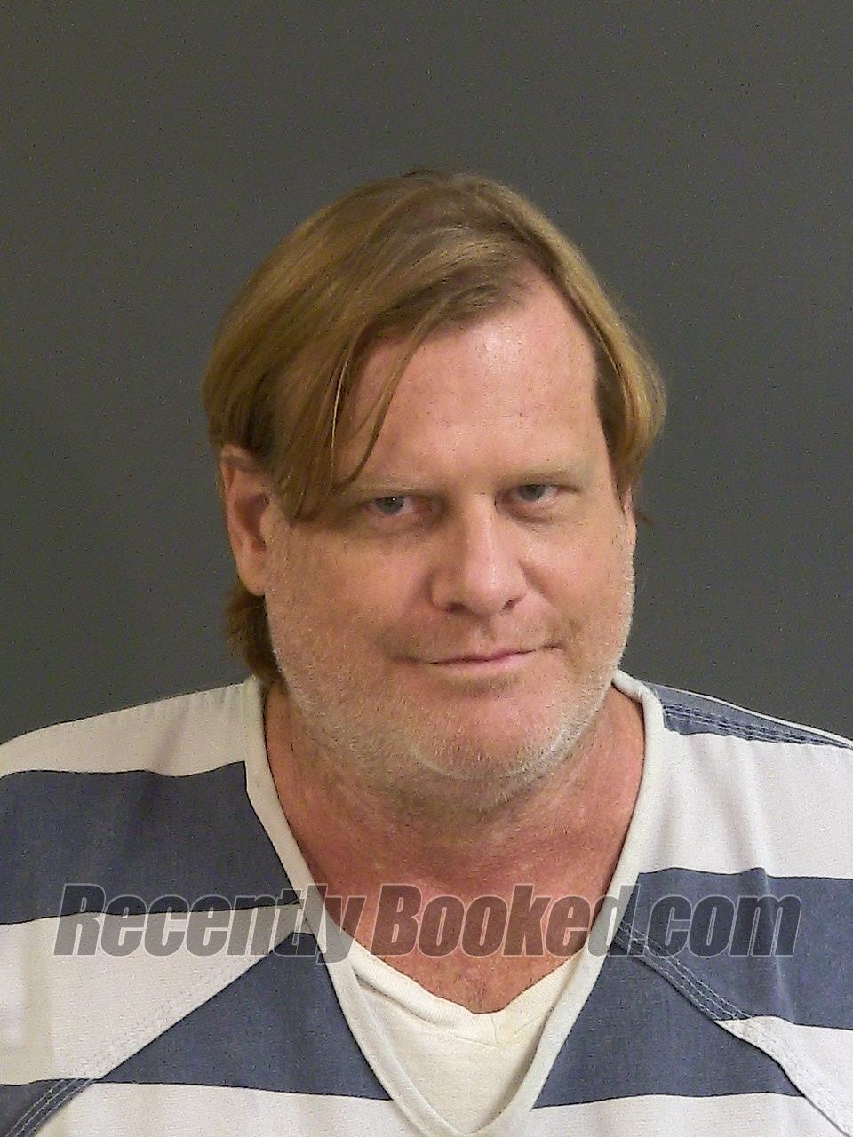 Recent Booking / Mugshot for ROBERT RHETT KNOTH in Charleston County ...