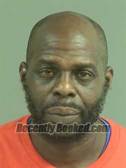 Recent Booking / Mugshot for DEWAYNE LAMONT PATTERSON in Charleston ...
