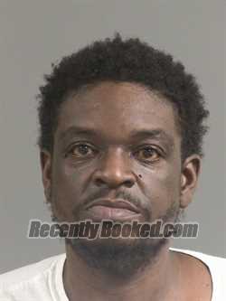 Recent Booking / Mugshot for ANTONIO DEMETRIUS CLARK in Charleston ...