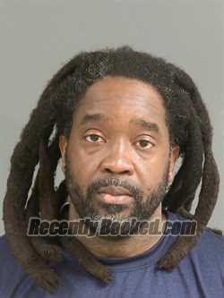 Recent Booking / Mugshot for WALTER RAYNARD LINGARD in Charleston ...