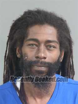 Recent Booking / Mugshot for DARON BENJAMIN SPANN in Charleston County ...