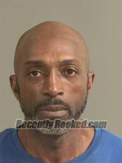 Recent Booking / Mugshot for JOHNATHAN JEROME BENSON in Charleston ...