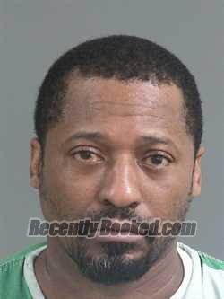 Recent Booking / Mugshot for JASPER TERRELL BANKS in Charleston County ...