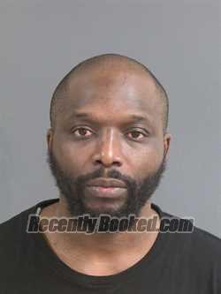 Recent Booking / Mugshot for DEANGELO LAMAR TUCKER in Charleston County ...