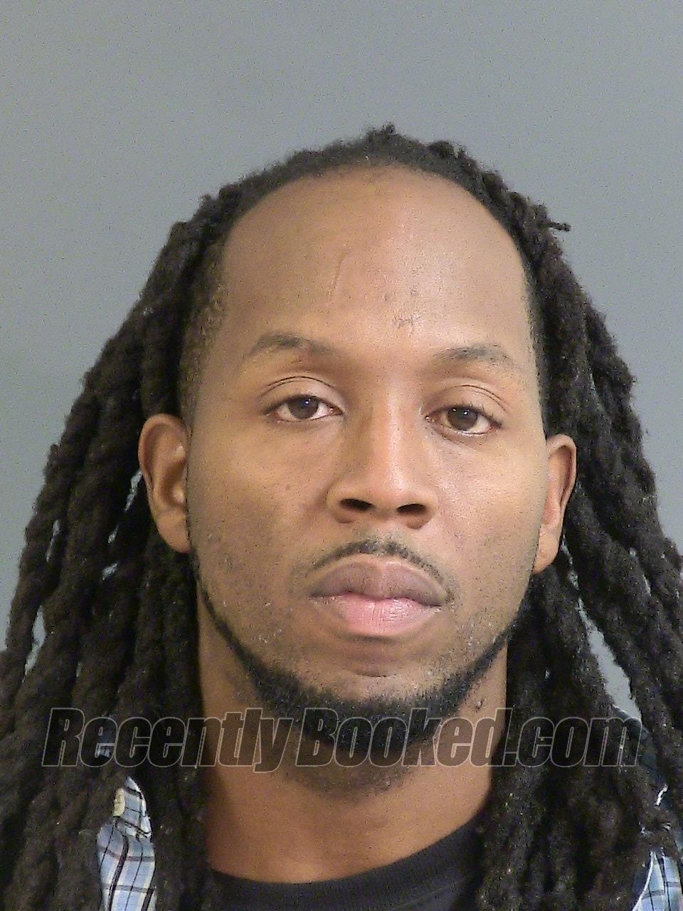 Recent Booking / Mugshot for DONTRELL LAMAR WATSON in Charleston County ...