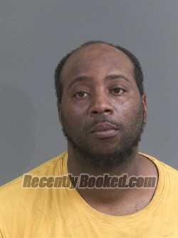 Recent Booking / Mugshot for DESMON GEORGE WILSON in Charleston County ...