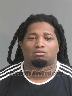 Recent Booking / Mugshot for DEANDRE SINGLETON in Charleston County ...