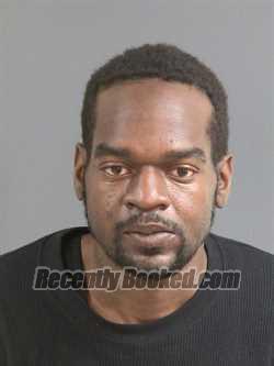 Recent Booking / Mugshot for COREY LAMAR ROBINSON in Charleston County ...