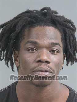 Recent Booking / Mugshot for MICHAEL DESHAE QUARLES in Charleston ...