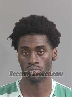 Recent Booking / Mugshot for CORNELUIS STEPHON SIMMONS in Charleston ...